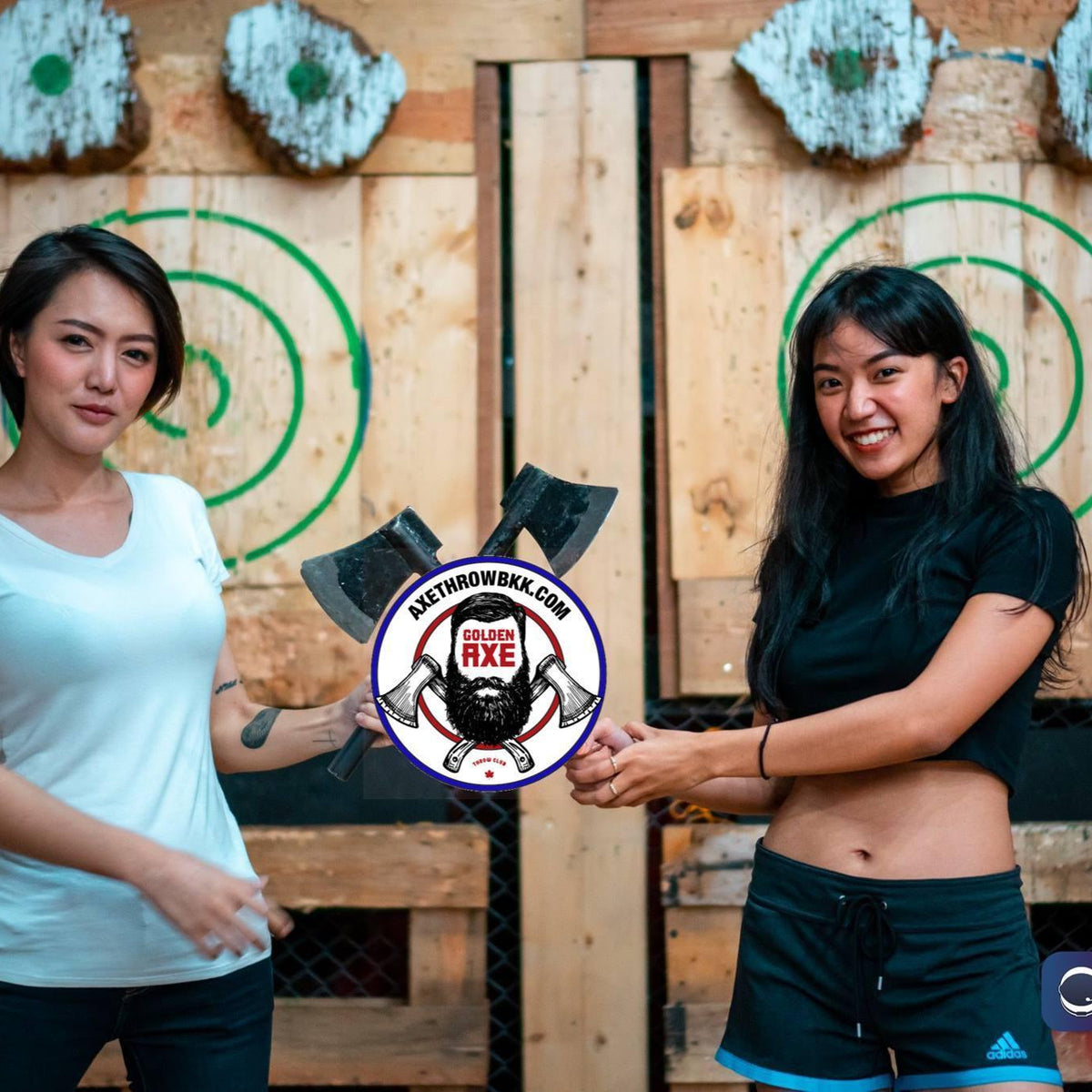 Golden Axe Throw Club Merch ลีกขว้างขวานในกรุงเทพฯ ประเทศไทย – Siam Blades