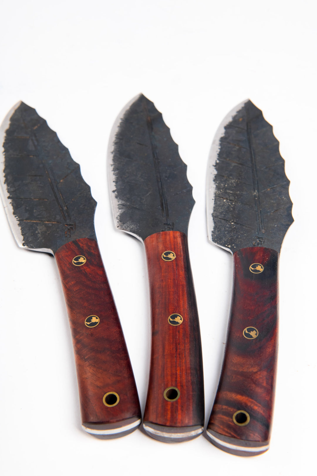 Thailand's Kratom Leaf Camp EDC Knife shaped like the Thai Kratom leaf ...