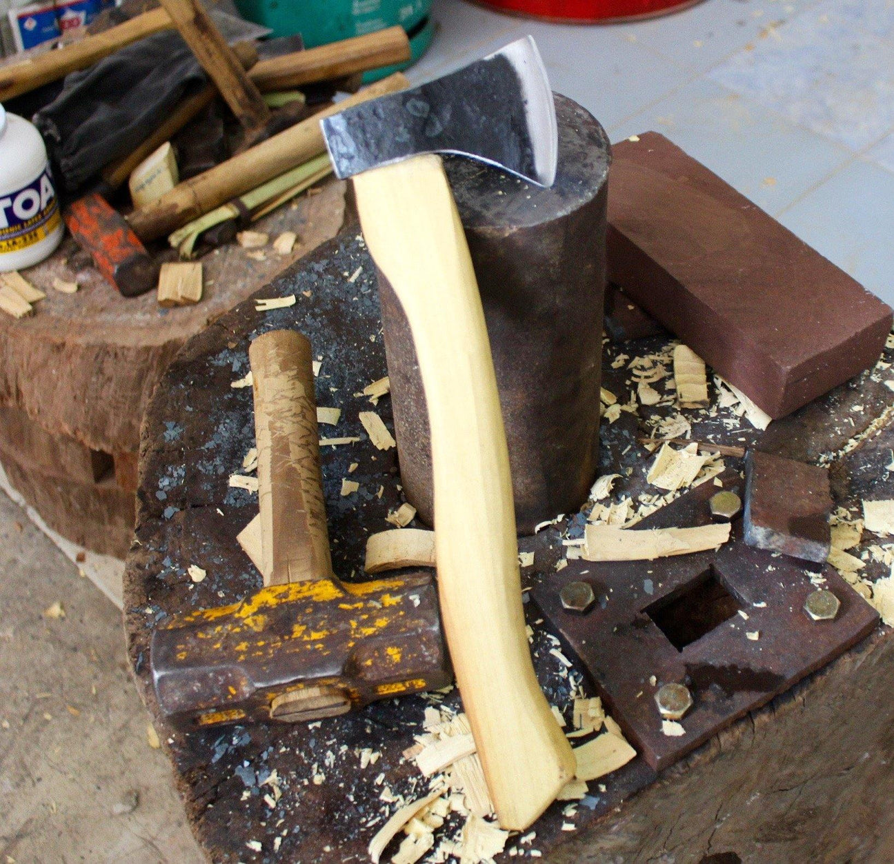 Bangkok Axe Making Class: Forge your own Axe in BKK Thailand Ladprao – Siam Blades